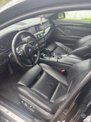 Black BMW 525 2013 in Alytus, with an engine capacity of 2.00 L and mileage of 309 thousand km for 10500 €, photo 7 on AUTOMOTO.COM.LV
