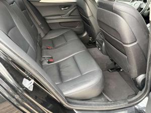 Melns BMW 525 2013 Viļņa, ar dzinēja tilpumu 2.00 L un nobraukumu 242 tūkst. km par 10500 €, foto 17 vietnē AUTOMOTO.COM.LV