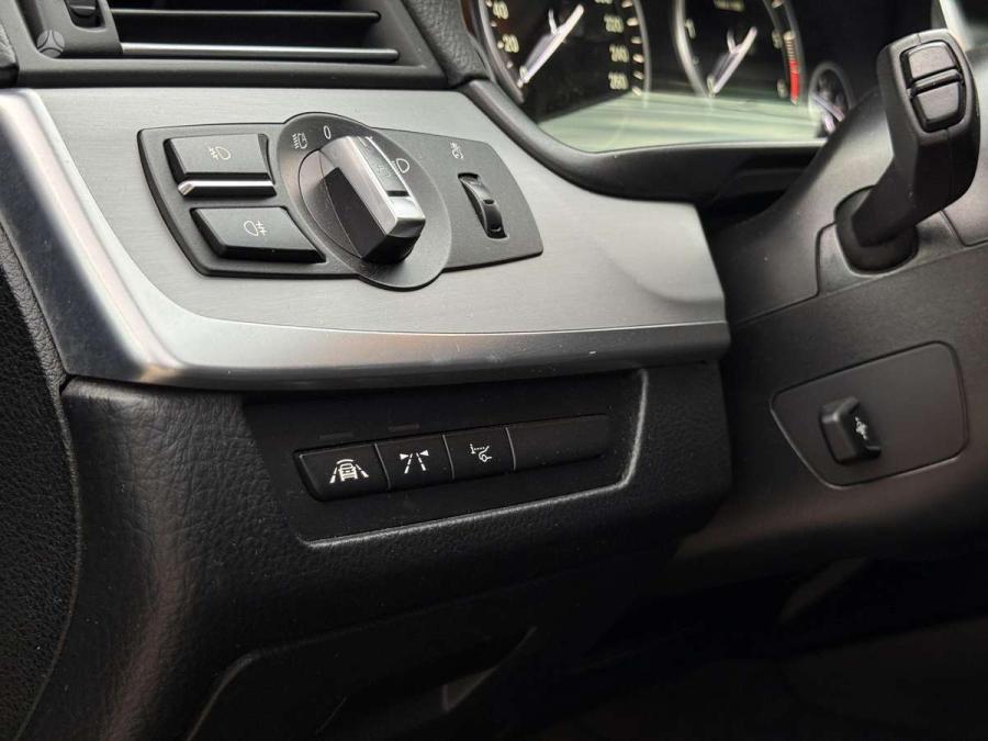 Melns BMW 525 2013 Viļņa, ar dzinēja tilpumu 2.00 L un nobraukumu 242 tūkst. km par 10500 €, foto 21 vietnē AUTOMOTO.COM.LV