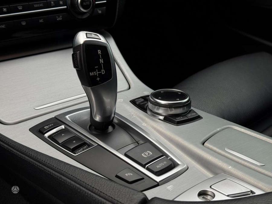 Melns BMW 525 2013 Viļņa, ar dzinēja tilpumu 2.00 L un nobraukumu 242 tūkst. km par 10500 €, foto 23 vietnē AUTOMOTO.COM.LV