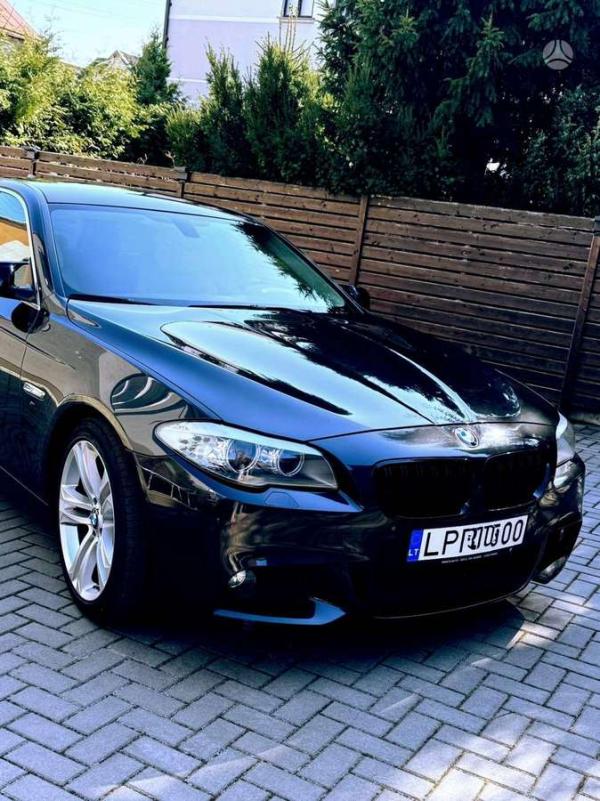 Melns BMW 525 2013 Viļņa, ar dzinēja tilpumu 2.00 L un nobraukumu 312 tūkst. km par 10800 €, foto 1 vietnē AUTOMOTO.COM.LV