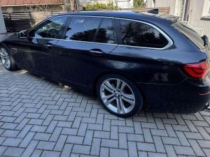 Black BMW 525 2013 in Vilnius, with an engine capacity of 2.00 L and mileage of 312 thousand km for 10800 €, photo 5 on AUTOMOTO.COM.LV
