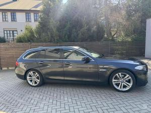 Black BMW 525 2013 in Vilnius, with an engine capacity of 2.00 L and mileage of 312 thousand km for 10800 €, photo 6 on AUTOMOTO.COM.LV