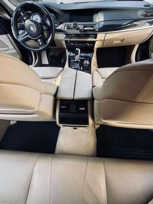 Black BMW 525 2013 in Vilnius, with an engine capacity of 2.00 L and mileage of 312 thousand km for 10800 €, photo 9 on AUTOMOTO.COM.LV