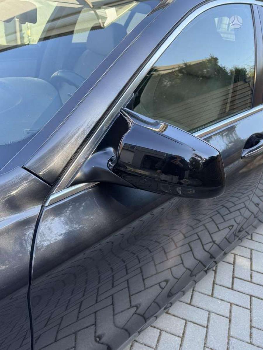Black BMW 525 2013 in Vilnius, with an engine capacity of 2.00 L and mileage of 312 thousand km for 10800 €, photo 10 on AUTOMOTO.COM.LV