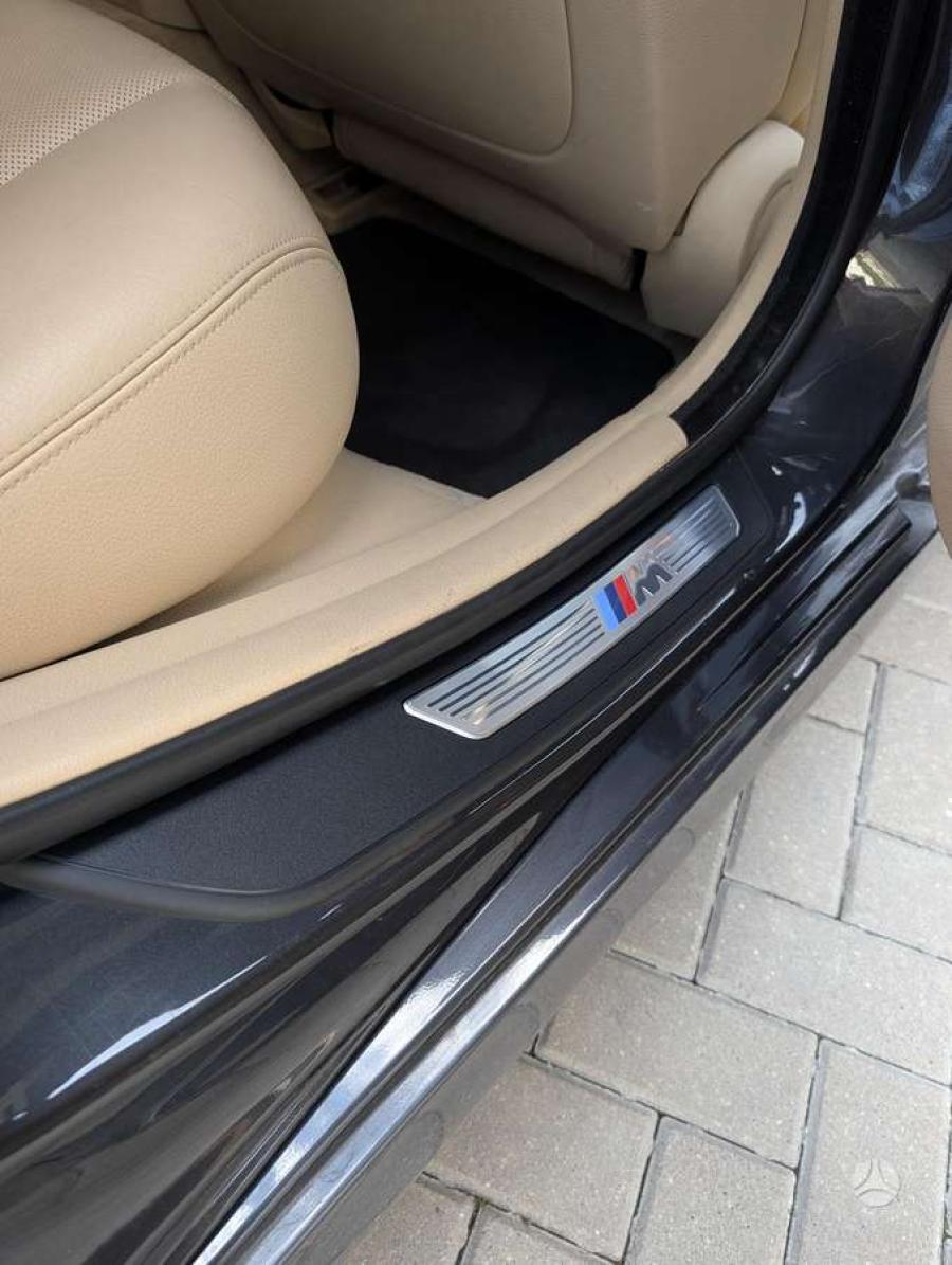 Black BMW 525 2013 in Vilnius, with an engine capacity of 2.00 L and mileage of 312 thousand km for 10800 €, photo 15 on AUTOMOTO.COM.LV