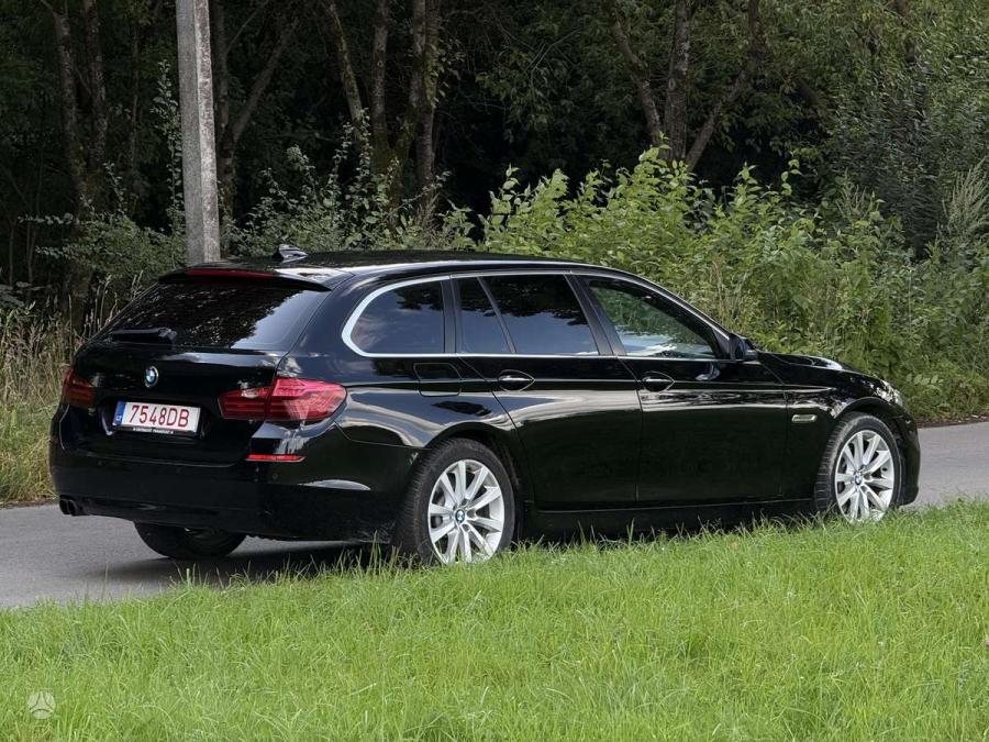 Black BMW 525 2013 in Kaunas, with an engine capacity of 2.00 L and mileage of 290 thousand km for 7700 €, photo 9 on AUTOMOTO.COM.LV