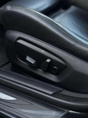 Black BMW 525 2013 in Kaunas, with an engine capacity of 2.00 L and mileage of 290 thousand km for 7700 €, photo 12 on AUTOMOTO.COM.LV