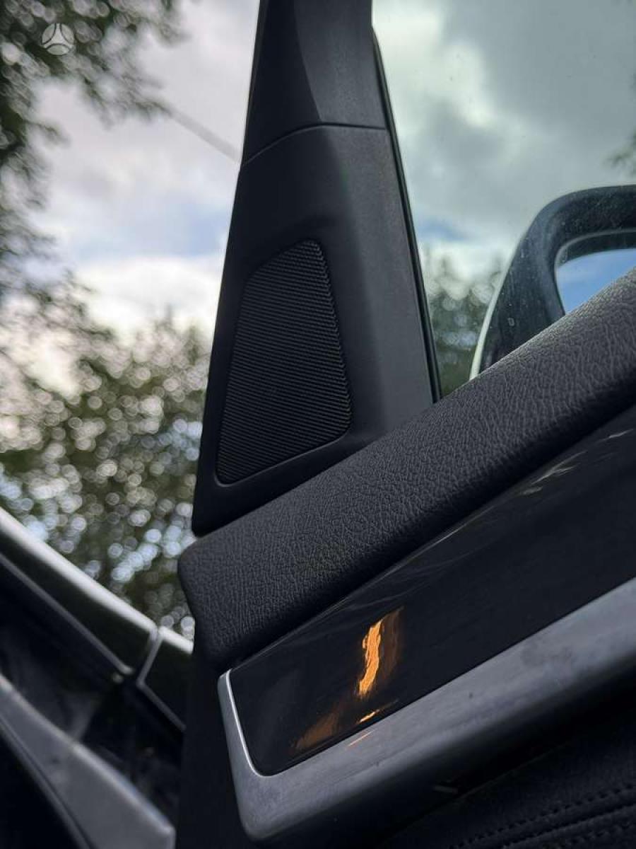 Black BMW 525 2013 in Kaunas, with an engine capacity of 2.00 L and mileage of 290 thousand km for 7700 €, photo 16 on AUTOMOTO.COM.LV
