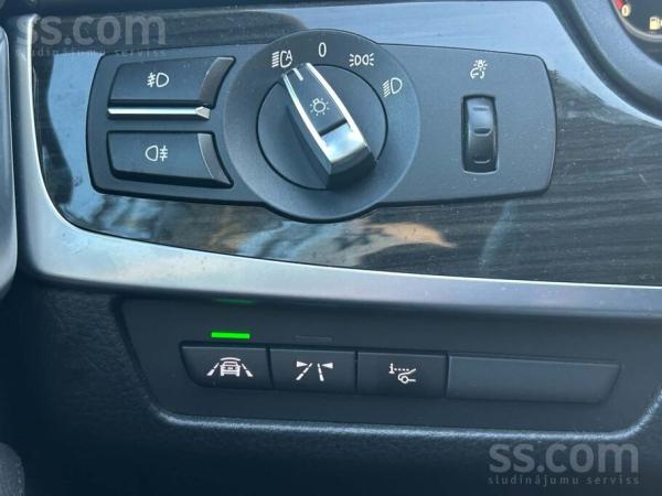 Melns BMW 525 2013 Tukums, ar dzinēja tilpumu 2.00 L un nobraukumu 315 tūkst. km par 11500 €, foto 9 vietnē AUTOMOTO.COM.LV