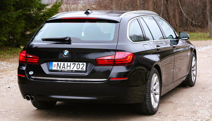 Black BMW 525 2014 in Petrikaiciai, with an engine capacity of 2.00 L and mileage of 271 thousand km for 10999 €, photo 13 on AUTOMOTO.COM.LV