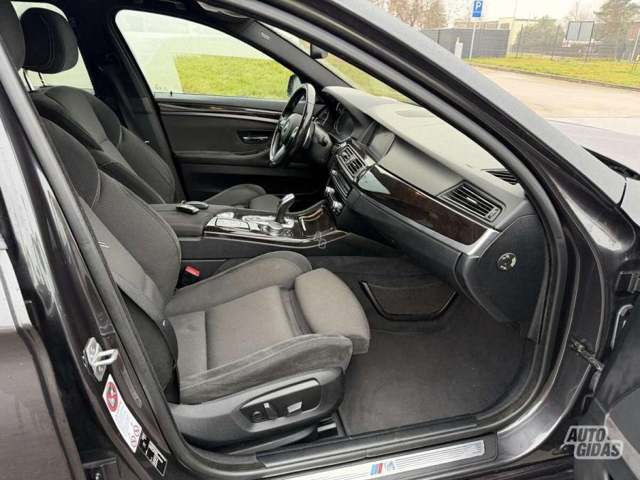 Black BMW 525 2014 in Kaunas, with an engine capacity of 2.00 L and mileage of 284 thousand km for 11400 €, photo 15 on AUTOMOTO.COM.LV