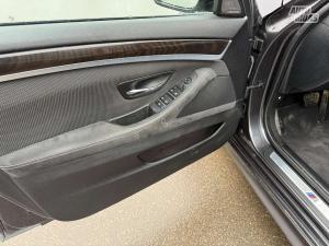 Black BMW 525 2014 in Kaunas, with an engine capacity of 2.00 L and mileage of 284 thousand km for 11400 €, photo 30 on AUTOMOTO.COM.LV