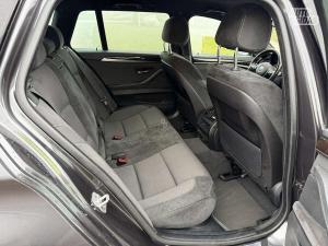 Black BMW 525 2014 in Kaunas, with an engine capacity of 2.00 L and mileage of 284 thousand km for 11400 €, photo 34 on AUTOMOTO.COM.LV
