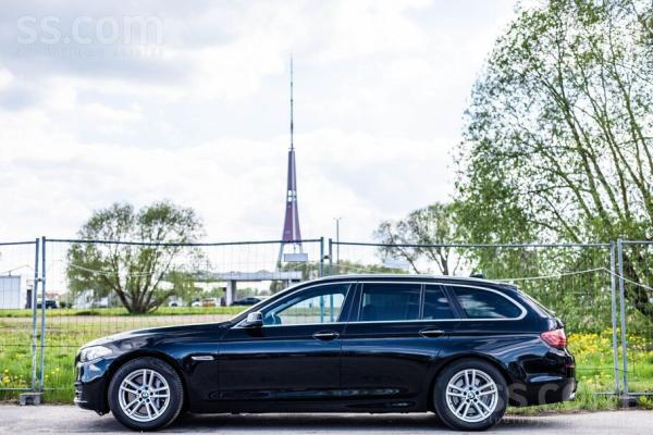 Black BMW 525 2014 in Riga, with an engine capacity of 2.00 L and mileage of 338 thousand km for 12990 €, photo 4 on AUTOMOTO.COM.LV