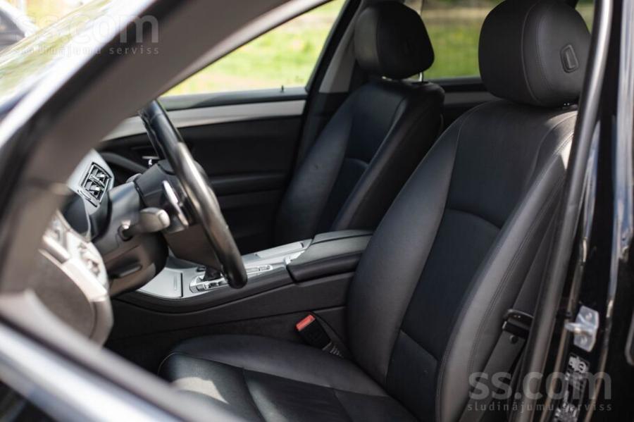 Melns BMW 525 2014 Rīga, ar dzinēja tilpumu 2.00 L un nobraukumu 338 tūkst. km par 12990 €, foto 14 vietnē AUTOMOTO.COM.LV