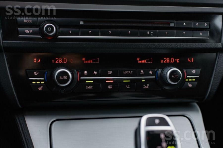 Melns BMW 525 2014 Rīga, ar dzinēja tilpumu 2.00 L un nobraukumu 338 tūkst. km par 12990 €, foto 30 vietnē AUTOMOTO.COM.LV