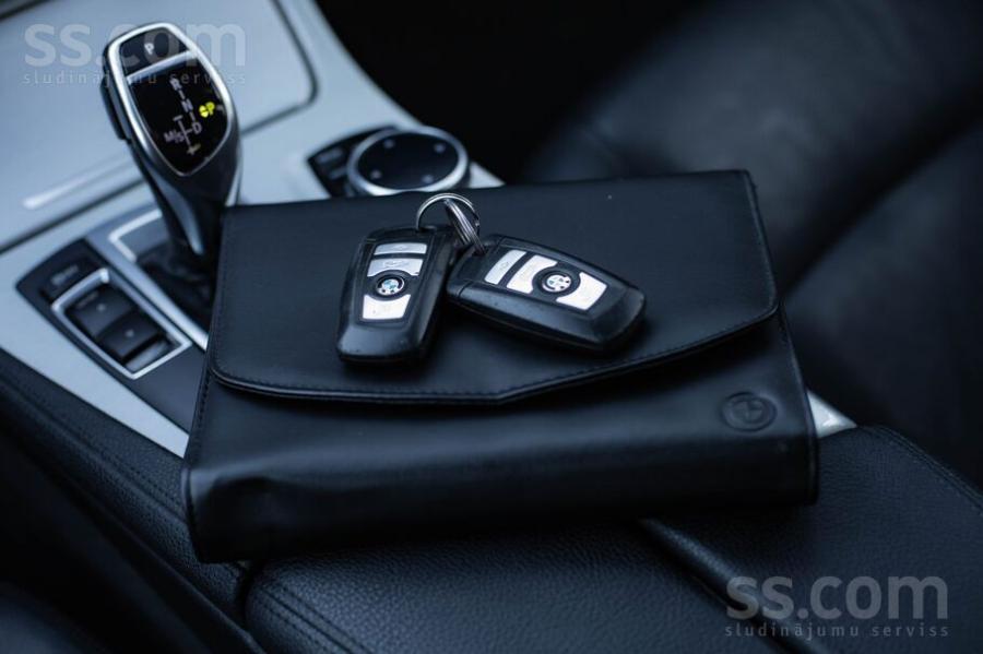 Melns BMW 525 2014 Rīga, ar dzinēja tilpumu 2.00 L un nobraukumu 338 tūkst. km par 12990 €, foto 32 vietnē AUTOMOTO.COM.LV
