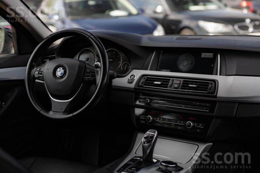 Melns BMW 525 2014 Rīga, ar dzinēja tilpumu 2.00 L un nobraukumu 338 tūkst. km par 12990 €, foto 33 vietnē AUTOMOTO.COM.LV