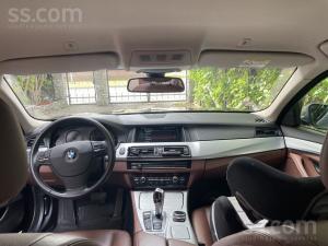 Black BMW 525 2014 in Riga, with an engine capacity of 2.00 L and mileage of 244 thousand km for 10000 €, photo 8 on AUTOMOTO.COM.LV
