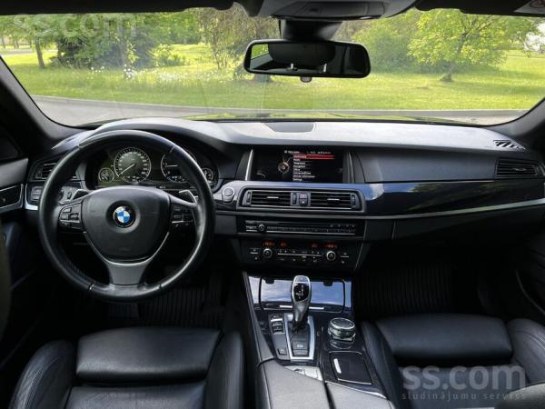Black BMW 525 2014 in Cesis, with an engine capacity of 2.00 L and mileage of 301 thousand km for 8500 €, photo 10 on AUTOMOTO.COM.LV