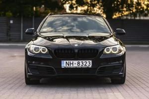 Melns BMW 525 2014 Jelgava, ar dzinēja tilpumu 2.00 L un nobraukumu 338 tūkst. km par 13000 €, foto 4 vietnē AUTOMOTO.COM.LV