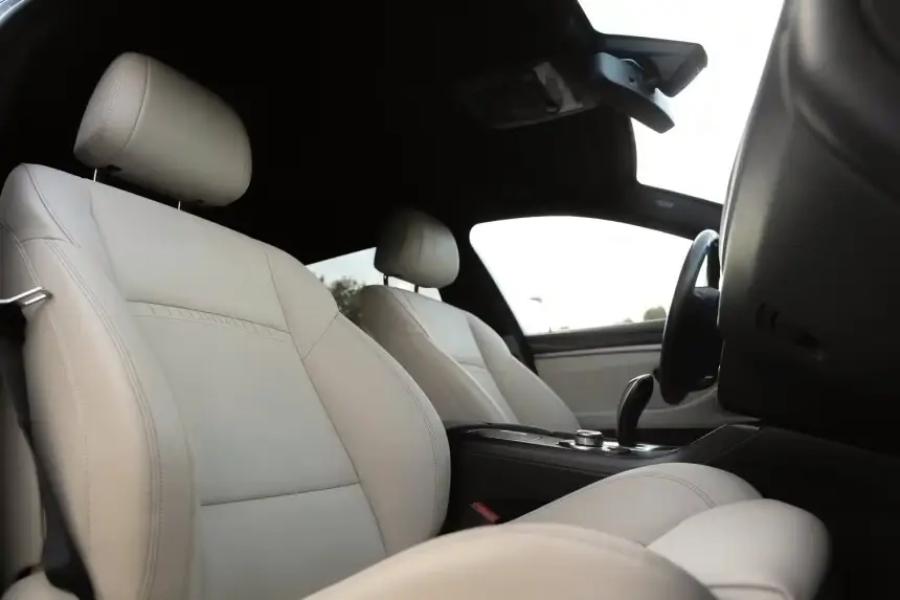 Melns BMW 525 2014 Jelgava, ar dzinēja tilpumu 2.00 L un nobraukumu 338 tūkst. km par 13000 €, foto 18 vietnē AUTOMOTO.COM.LV