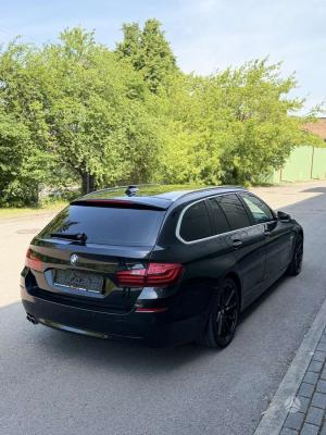 Black BMW 525 2014 in Radviliskis, with an engine capacity of 2.00 L and mileage of 323 thousand km for 13300 €, photo 5 on AUTOMOTO.COM.LV