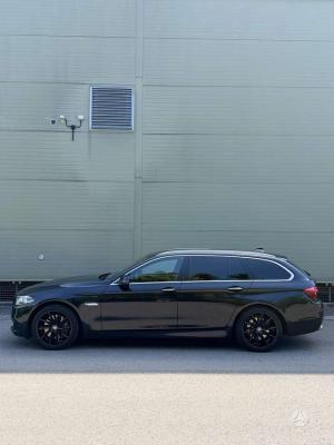 Black BMW 525 2014 in Radviliskis, with an engine capacity of 2.00 L and mileage of 323 thousand km for 13300 €, photo 8 on AUTOMOTO.COM.LV