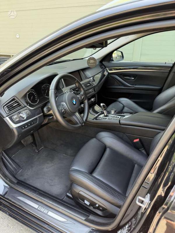 Black BMW 525 2014 in Radviliskis, with an engine capacity of 2.00 L and mileage of 323 thousand km for 13300 €, photo 8 on AUTOMOTO.COM.LV