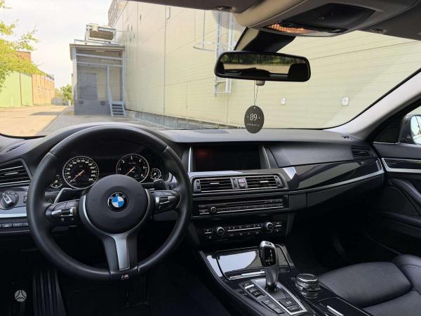 Black BMW 525 2014 in Radviliskis, with an engine capacity of 2.00 L and mileage of 323 thousand km for 13300 €, photo 9 on AUTOMOTO.COM.LV