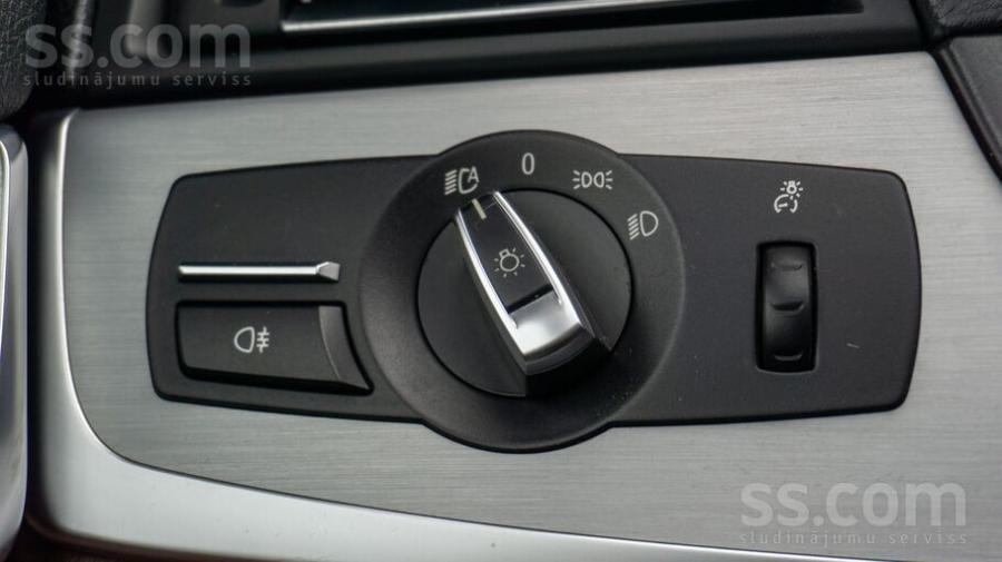 Melns BMW 525 2014 Rīga, ar dzinēja tilpumu 2.00 L un nobraukumu 245 tūkst. km par 8490 €, foto 26 vietnē AUTOMOTO.COM.LV