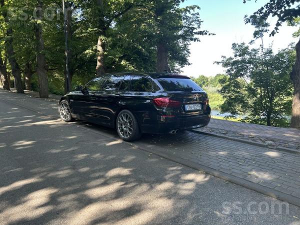 Melns BMW 525 2014 Bauska, ar dzinēja tilpumu 2.00 L un nobraukumu 359 tūkst. km par 9500 €, foto 9 vietnē AUTOMOTO.COM.LV