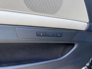 Melns BMW 525 2014 Kauņa, ar dzinēja tilpumu 2.00 L un nobraukumu 278 tūkst. km par 8350 €, foto 12 vietnē AUTOMOTO.COM.LV