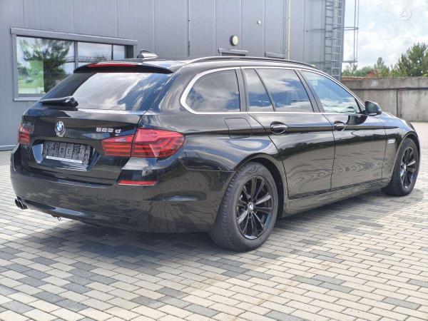 Melns BMW 525 2014 Šauļi, ar dzinēja tilpumu 2.00 L un nobraukumu 306 tūkst. km par 8900 €, foto 5 vietnē AUTOMOTO.COM.LV