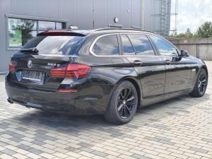 Black BMW 525 2014 in Siauliai, with an engine capacity of 2.00 L and mileage of 306 thousand km for 8900 €, photo 6 on AUTOMOTO.COM.LV