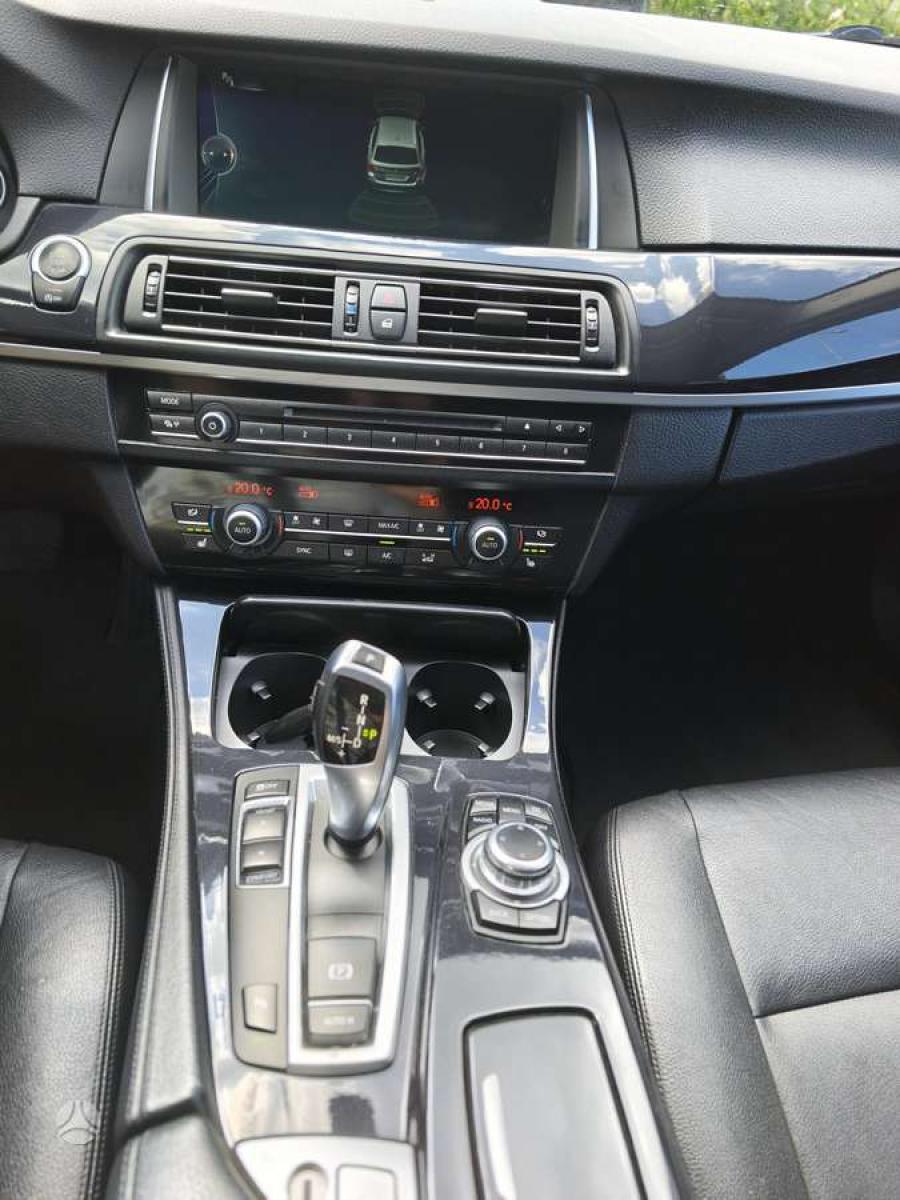 Black BMW 525 2014 in Siauliai, with an engine capacity of 2.00 L and mileage of 306 thousand km for 8900 €, photo 15 on AUTOMOTO.COM.LV