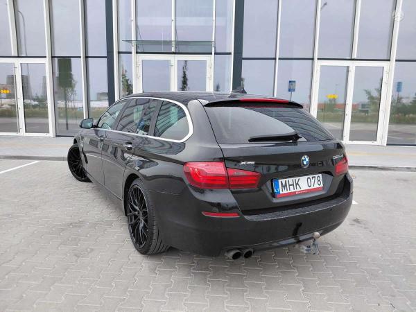Black BMW 525 2014 in Vilnius, with an engine capacity of 2.00 L and mileage of 307 thousand km for 6500 €, photo 4 on AUTOMOTO.COM.LV