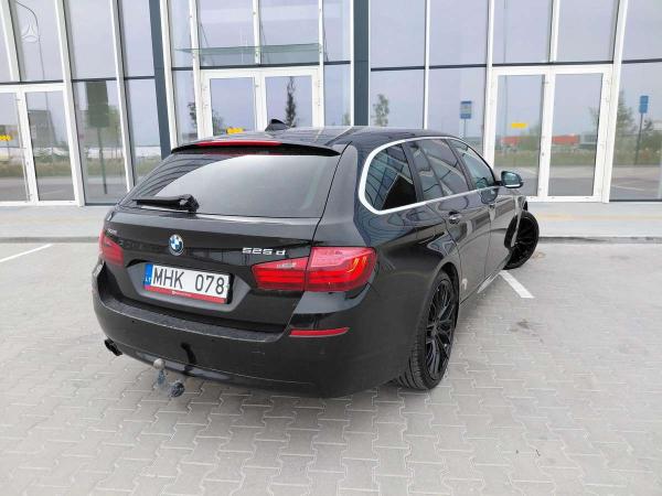 Black BMW 525 2014 in Vilnius, with an engine capacity of 2.00 L and mileage of 307 thousand km for 6500 €, photo 6 on AUTOMOTO.COM.LV