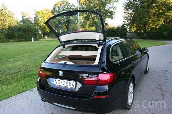 Black BMW 525 2014 in Riga, with an engine capacity of 2.00 L and mileage of 328 thousand km for 4500 €, photo 10 on AUTOMOTO.COM.LV