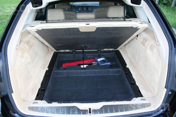 Melns BMW 525 2014 Rīga, ar dzinēja tilpumu 2.00 L un nobraukumu 328 tūkst. km par 4500 €, foto 10 vietnē AUTOMOTO.COM.LV