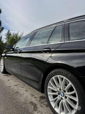 Melns BMW 525 2014 Panevēža, ar dzinēja tilpumu 2.00 L un nobraukumu 312 tūkst. km par 8650 €, foto 9 vietnē AUTOMOTO.COM.LV