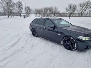 Melns BMW 525 2015 Kauņa, ar dzinēja tilpumu 2.00 L un nobraukumu 212 tūkst. km par 12300 €, foto 2 vietnē AUTOMOTO.COM.LV