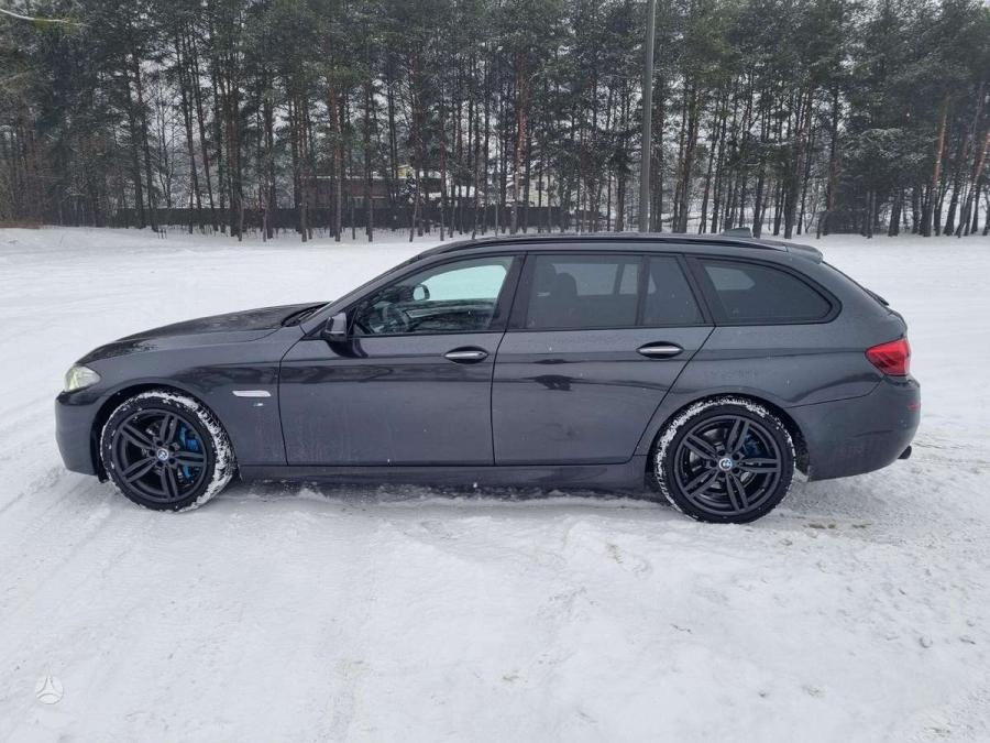 Melns BMW 525 2015 Kauņa, ar dzinēja tilpumu 2.00 L un nobraukumu 212 tūkst. km par 12300 €, foto 5 vietnē AUTOMOTO.COM.LV