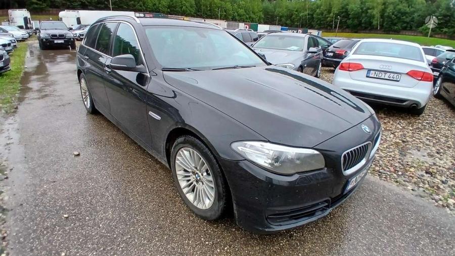 Black BMW 525 2015 in Vilnius, with an engine capacity of 2.00 L and mileage of 340 thousand km for 4900 €, photo 4 on AUTOMOTO.COM.LV