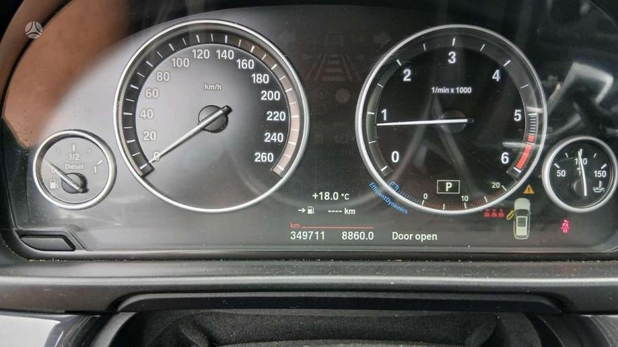 Black BMW 525 2015 in Vilnius, with an engine capacity of 2.00 L and mileage of 340 thousand km for 4900 €, photo 9 on AUTOMOTO.COM.LV