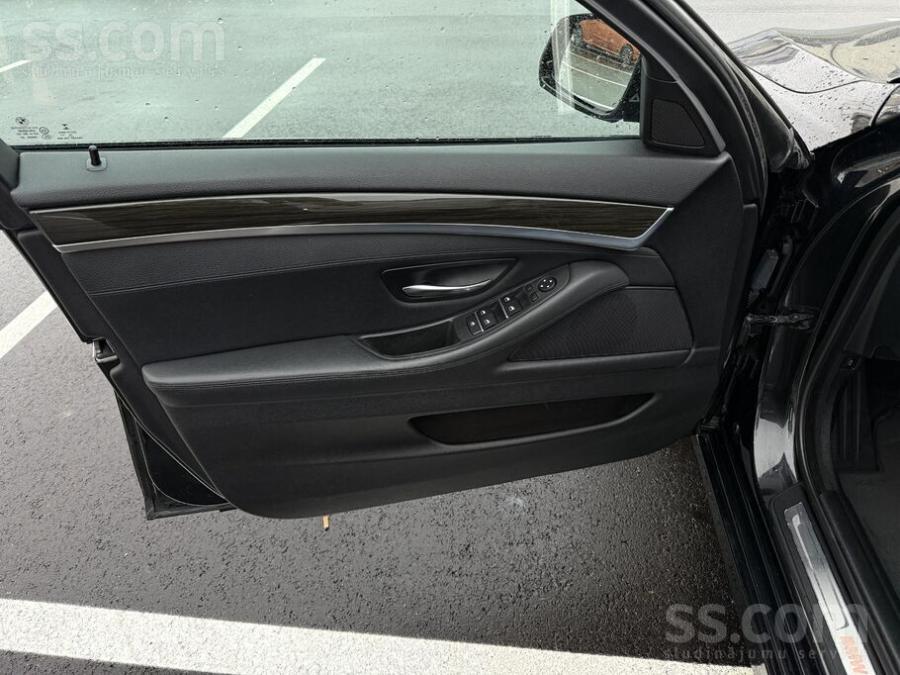 Melns BMW 525 2015 Ogre, ar dzinēja tilpumu 2.00 L un nobraukumu 250 tūkst. km par 11800 €, foto 9 vietnē AUTOMOTO.COM.LV