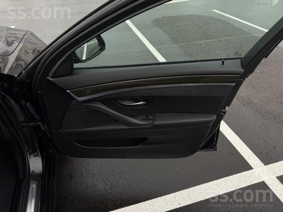 Melns BMW 525 2015 Ogre, ar dzinēja tilpumu 2.00 L un nobraukumu 250 tūkst. km par 11800 €, foto 19 vietnē AUTOMOTO.COM.LV