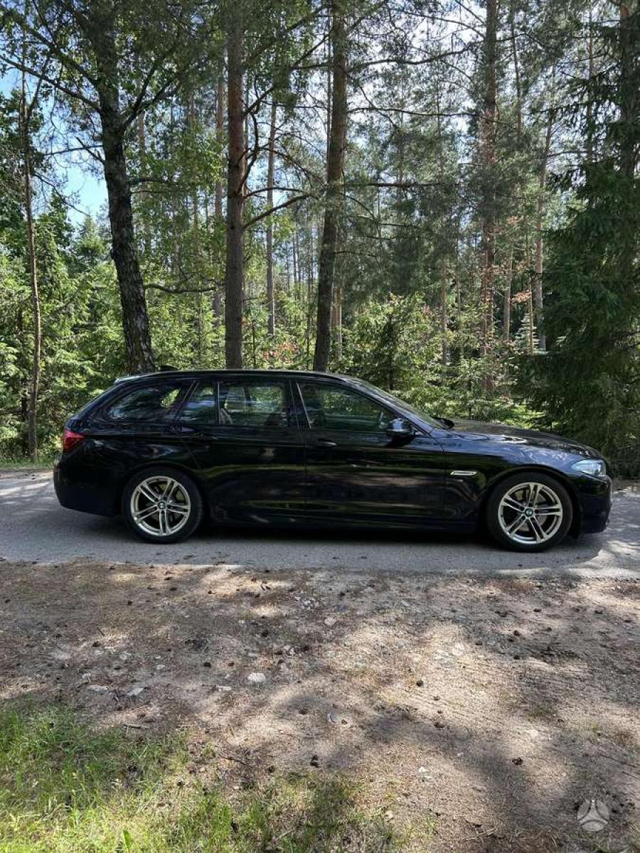 Melns BMW 525 2015 Kauņa, ar dzinēja tilpumu 2.00 L un nobraukumu 282 tūkst. km par 8490 €, foto 10 vietnē AUTOMOTO.COM.LV