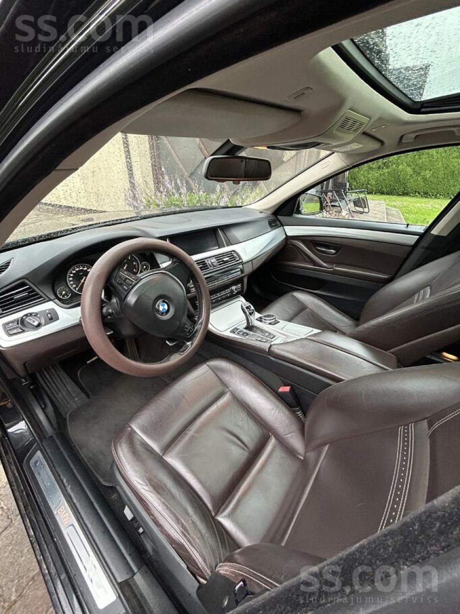 Melns BMW 525 2015 Bauska, ar dzinēja tilpumu 2.00 L un nobraukumu 350 tūkst. km par 10800 €, foto 10 vietnē AUTOMOTO.COM.LV
